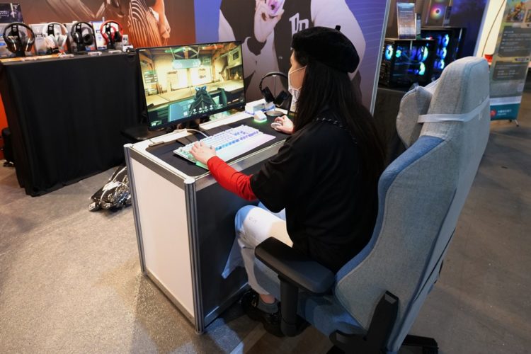 GAMFORCE 2022 Roccat、Turtle Beach 攜手展出電競周邊三件套 | XFastest News