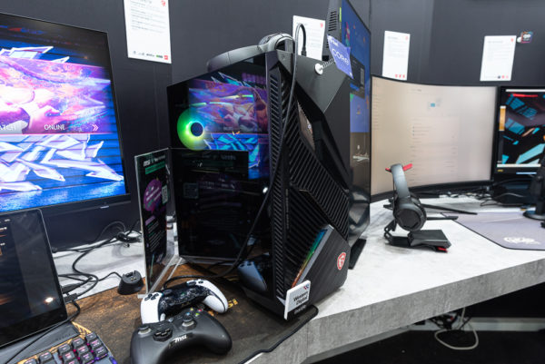 COMPUTEX 2023 MSI 展示曲面 32:9 Project 491C QD-OLED 與 MAG 32UPF 4K Rapid ...