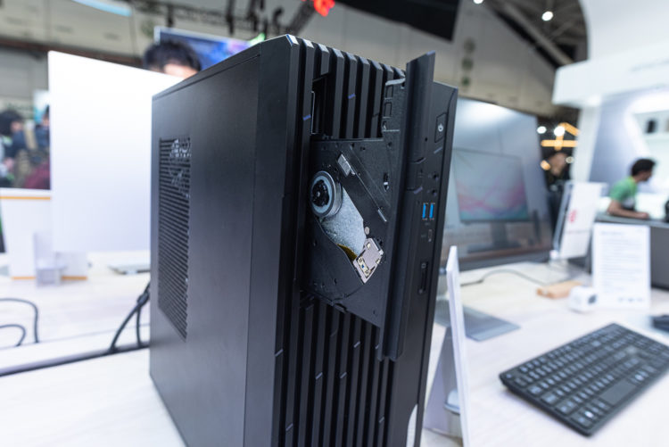 COMPUTEX 2023 MSI 展示曲面 32:9 Project 491C QD-OLED 與 MAG 32UPF 4K Rapid ...