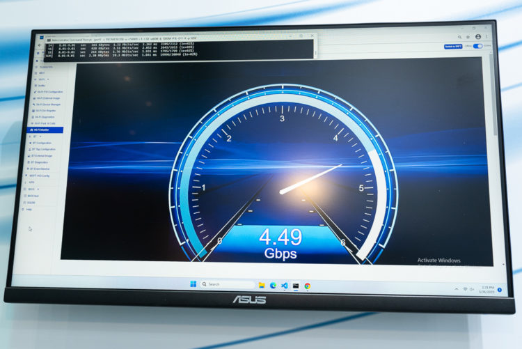 Intel 展示 Wi-Fi 7 無線網卡與路由器以 6GHz 頻段達到 4.49Gbps 傳輸頻寬 | XFastest News